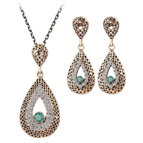 Jewelry | Vintage Crystal Water Drop Jewelry Set | Poshmark